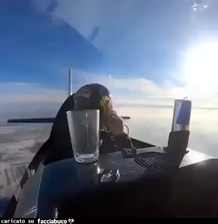 Tutti i meme su pilota d'aereo - Facciabuco.com